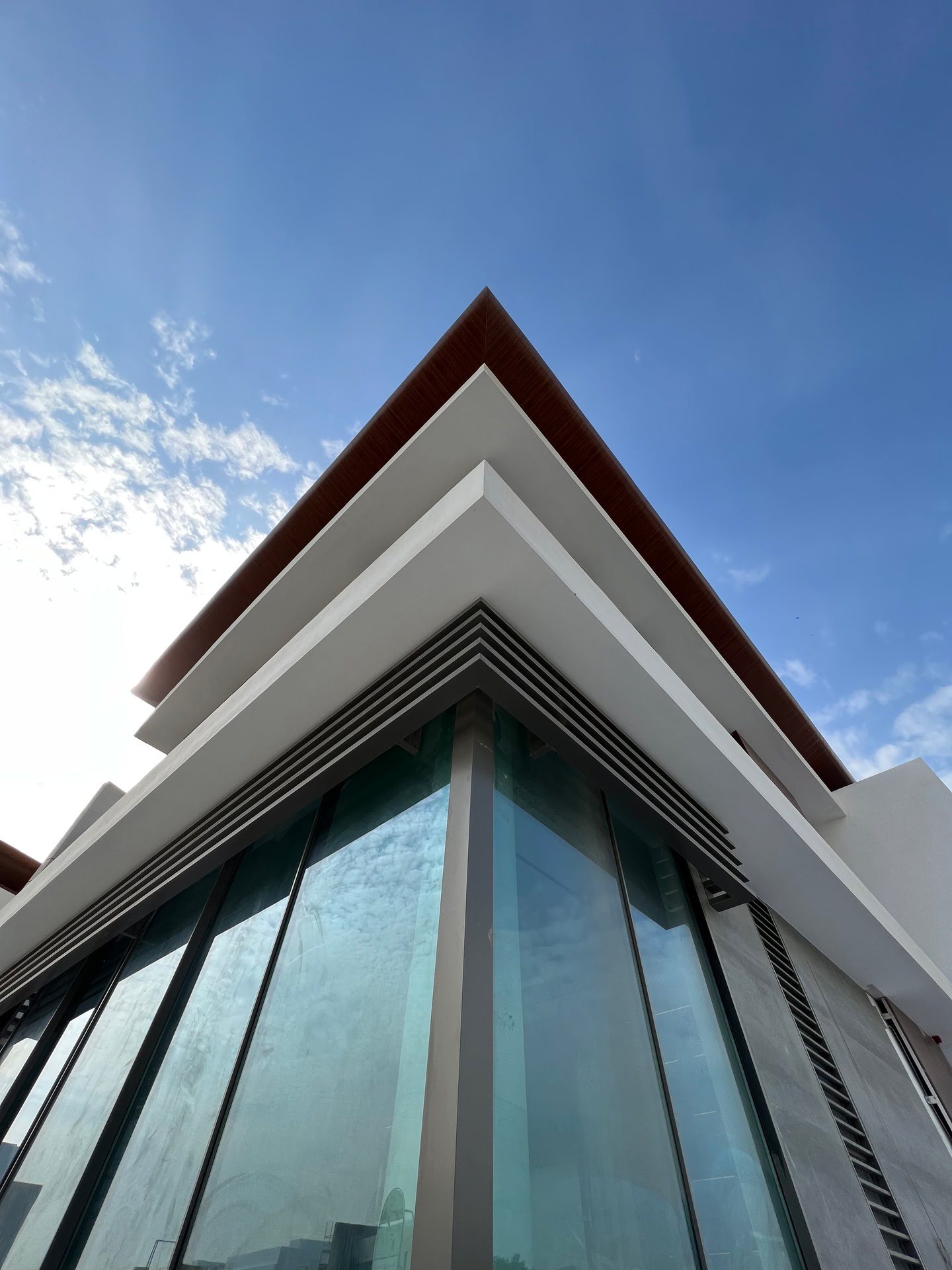 Aluminum and Wood Windows Supplier in Dubai, UAE | Al Fanous