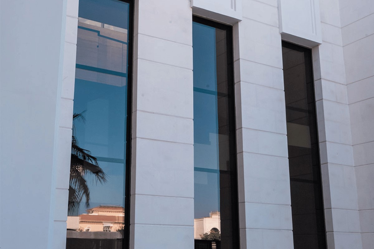 Exploring Façade Glass Windows: Types and Architectural Uses